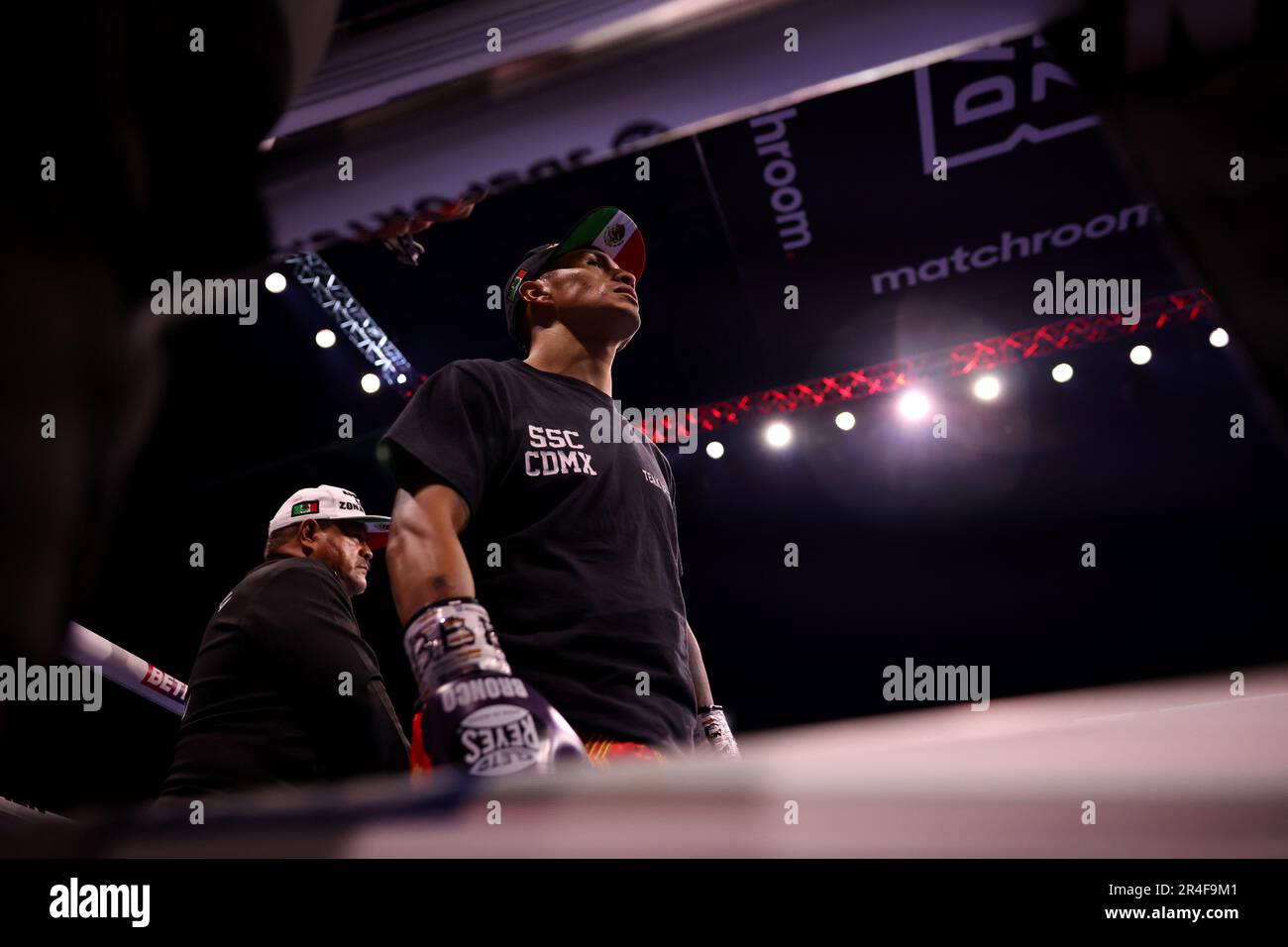 Ao arena manchester boxing ring hi-res stock photography and images - Alamy