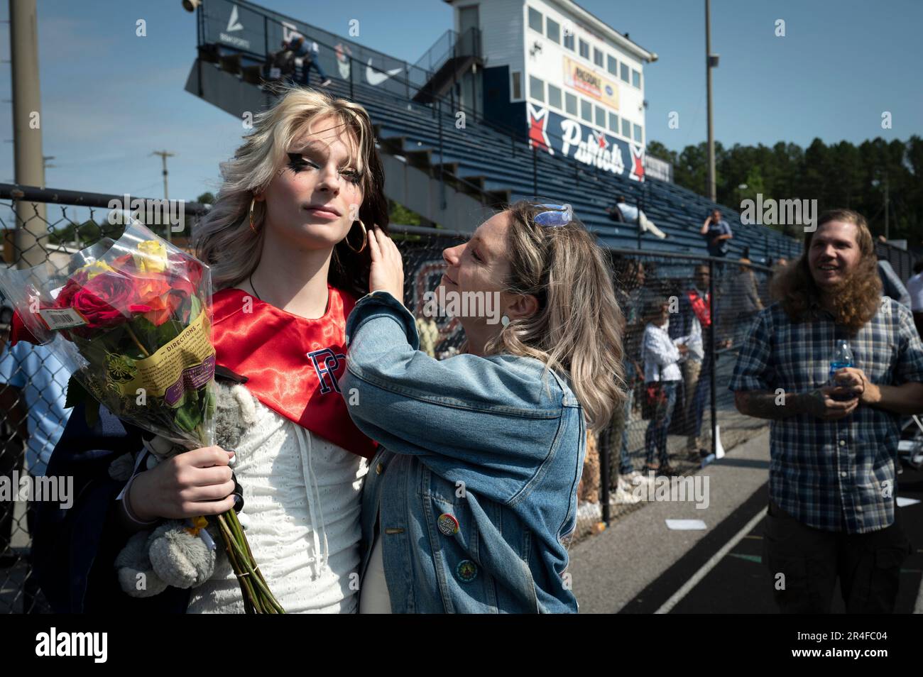 Dallas, Georgia, USA. 27th May, 2023. Kai-Lynn Diamond, 18, celebrates ...