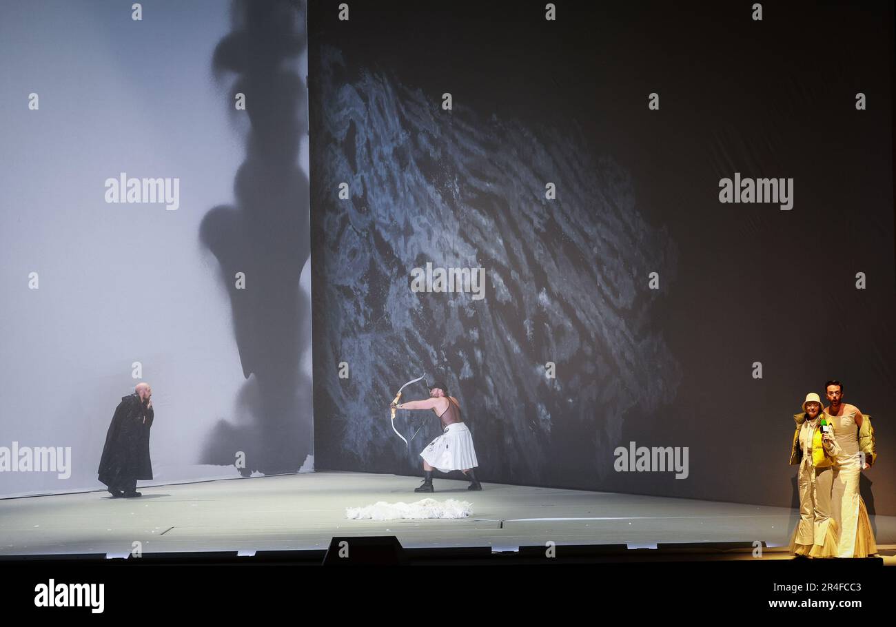 Nicholas hughes hi-res stock photography and images - Alamy