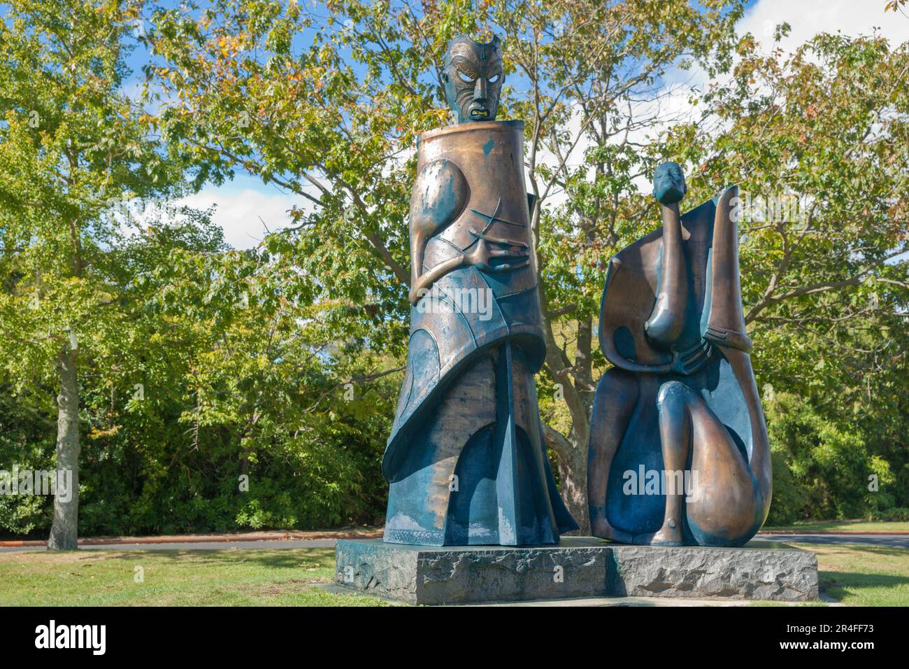 Rotorua maori public art hi-res stock photography and images - Alamy