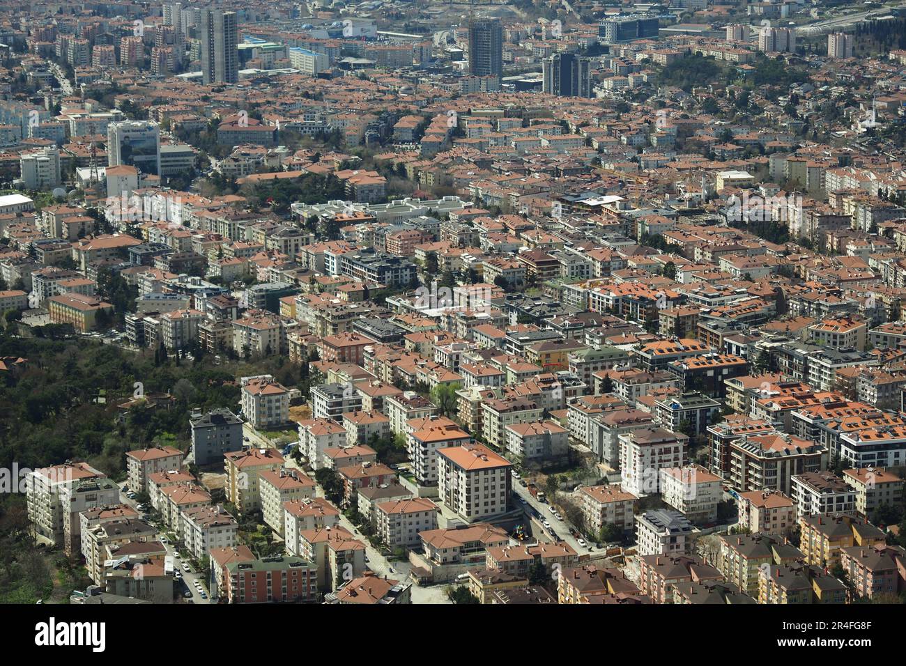 Istanbul turkey city apartment blocks hi-res stock photography and ...