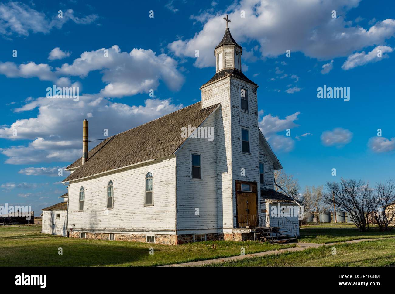 The old and abandoned Plato United Church in Plato, Saskatchewan ...