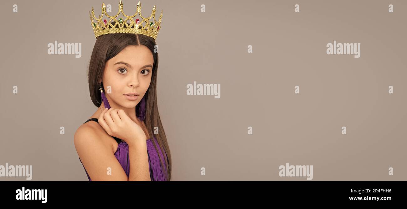 Look like a princess. Prom princess wear crown. Beauty queen grey ...