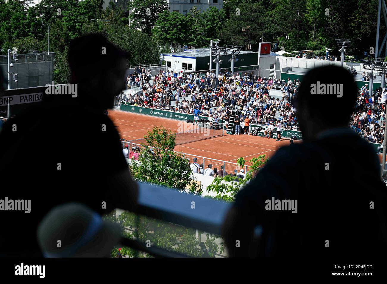 Paris french open stadium crowd hi-res stock photography and images - Alamy