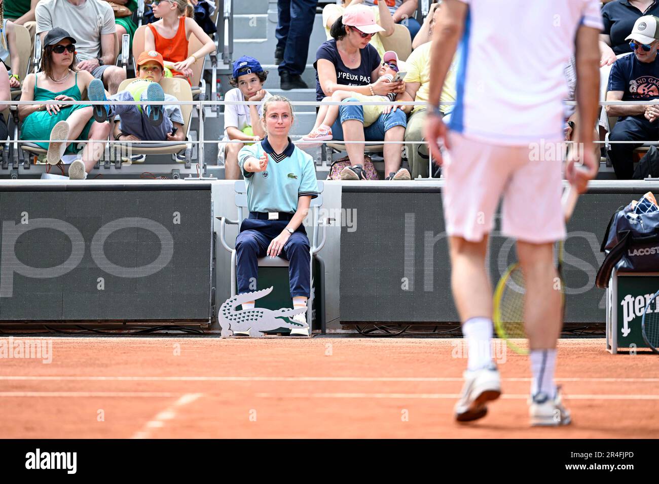 Roland garros 2023 line judge hi-res stock photography and images - Alamy