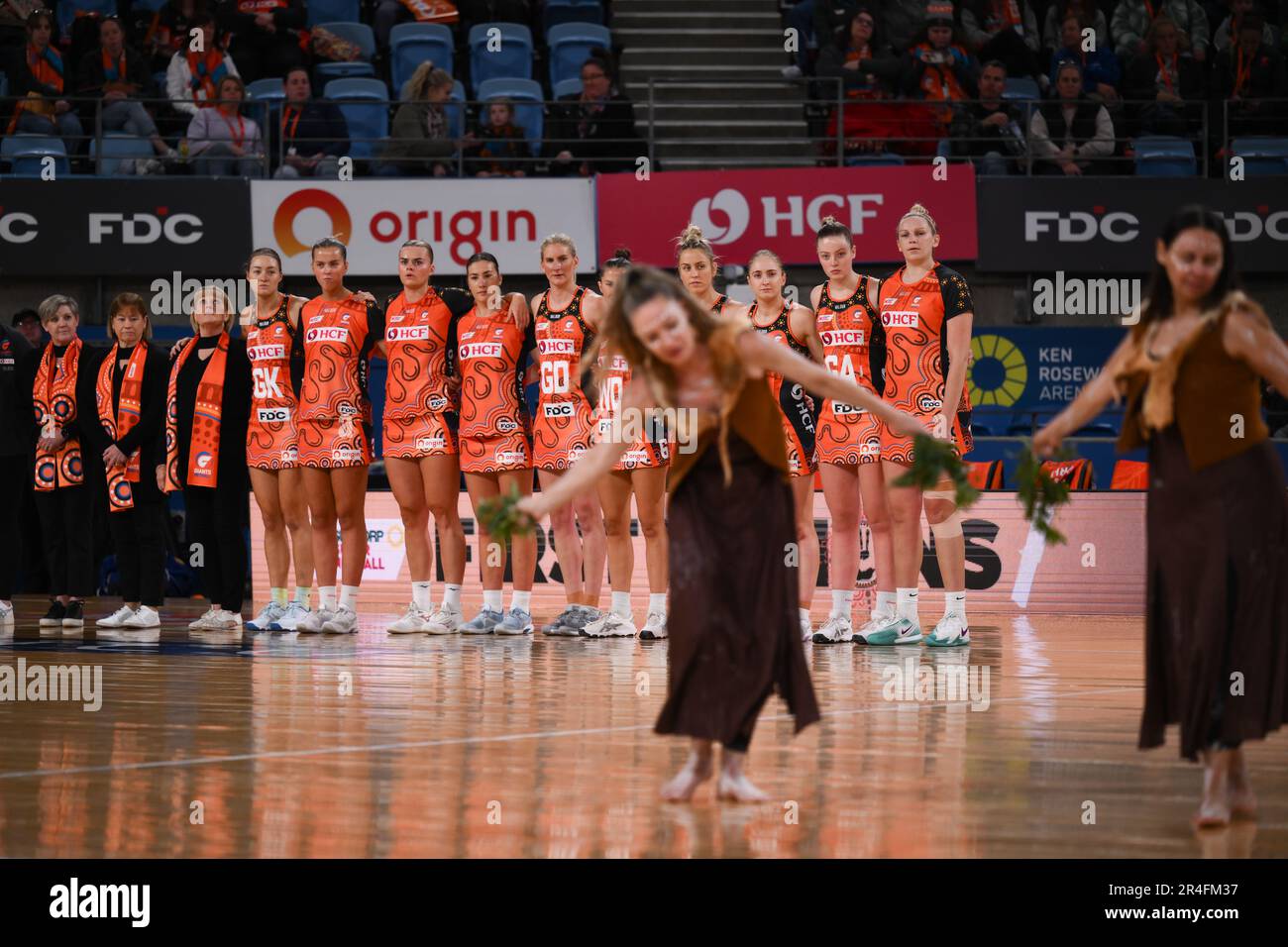 Lentxu Rubial, Giants Head Coach Julie Fitzgerald, Lauren Moore of the ...