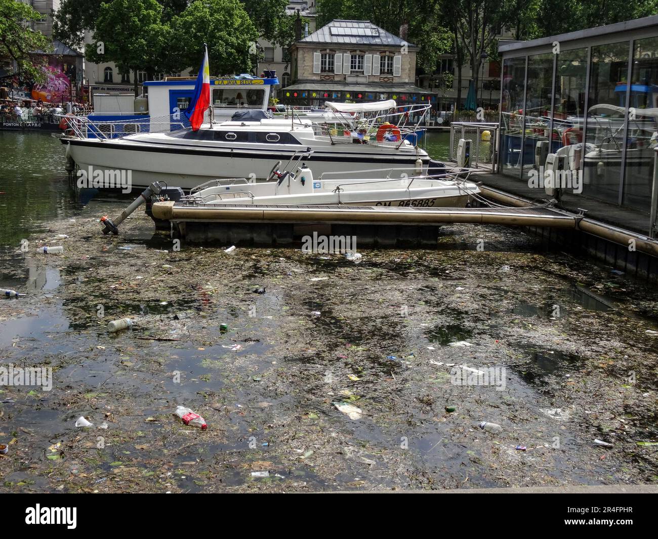 Plastic pollution prevention measures hi-res stock photography and ...