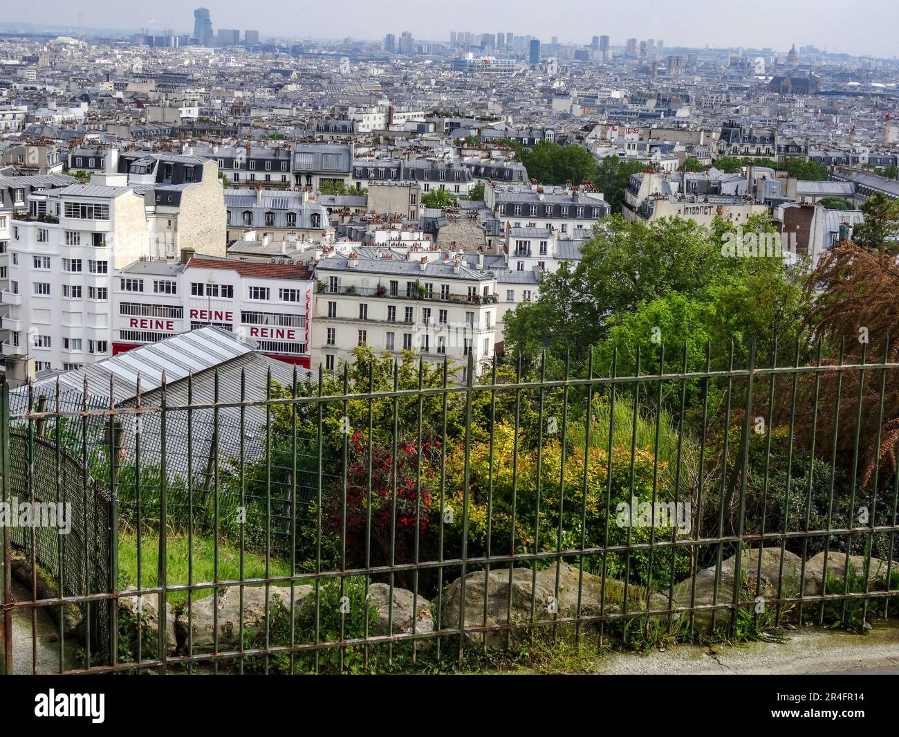 Spring in Paris, France, Europe. Street scenes from a sightseeing ...
