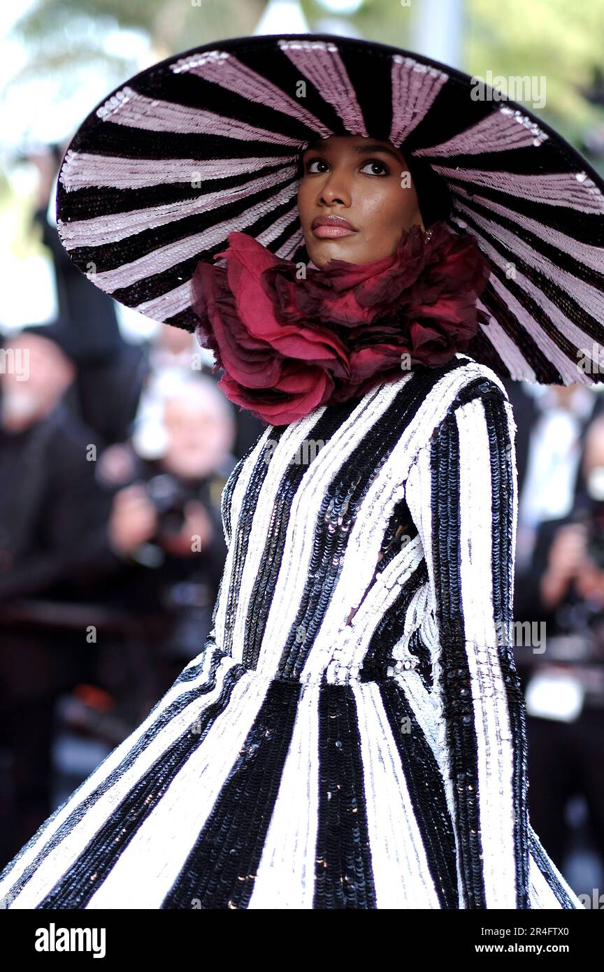 Ikram Abdi Omar bei der Abschlussveranstaltung mit der Premiere des ...