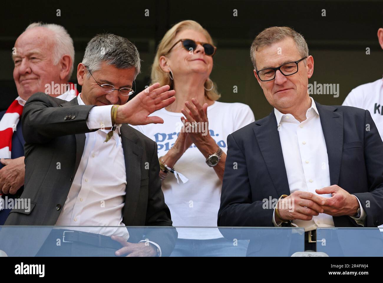 Jan Christian Dreesen FC Bayern MŸnchen Herbert Hainer president of ...