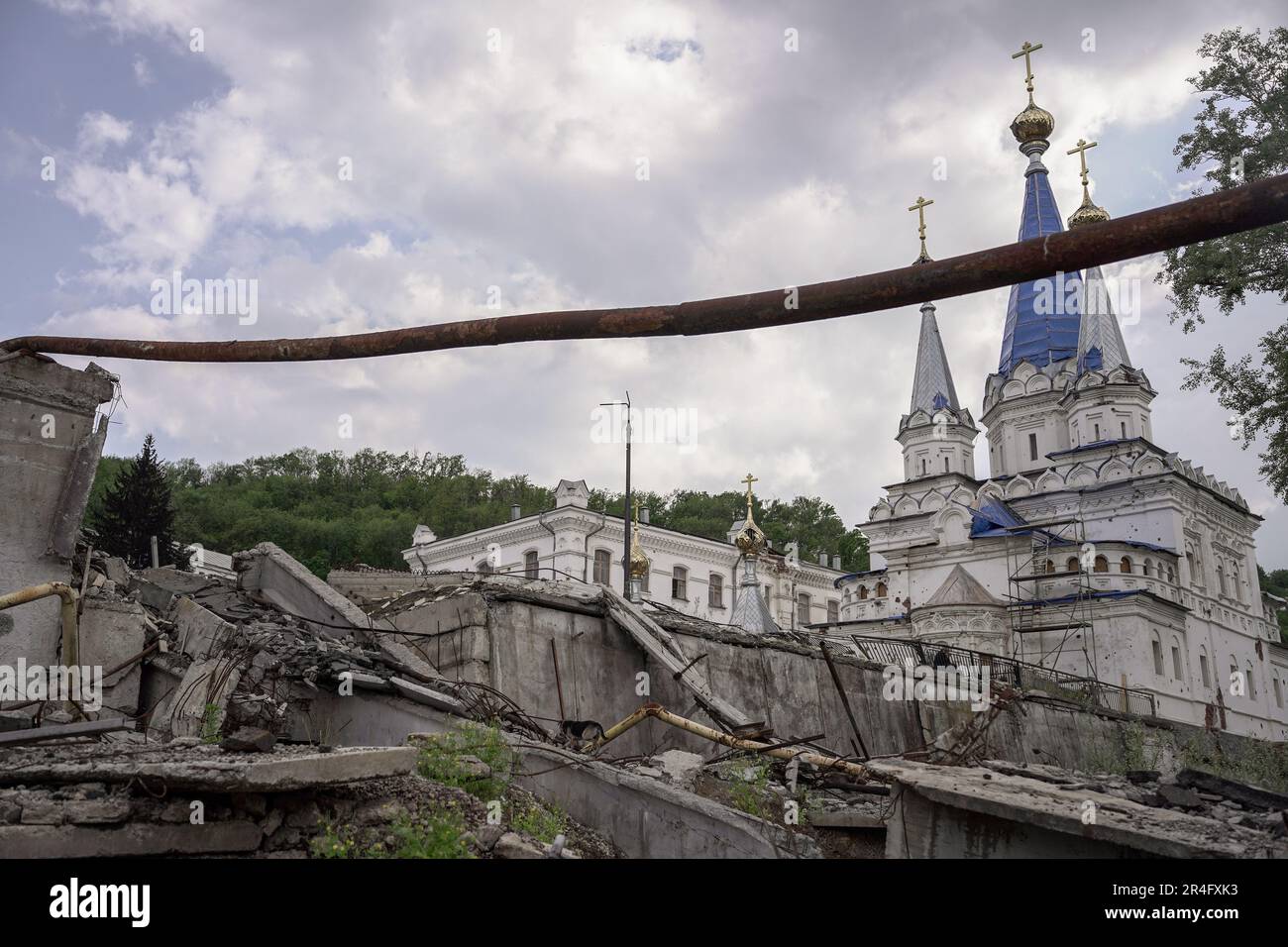 Shrapnel scars hi-res stock photography and images - Alamy