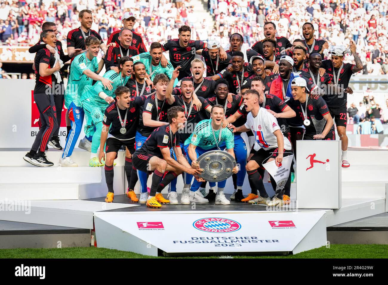 Leroy sane musiala bayern munich hi-res stock photography and images ...