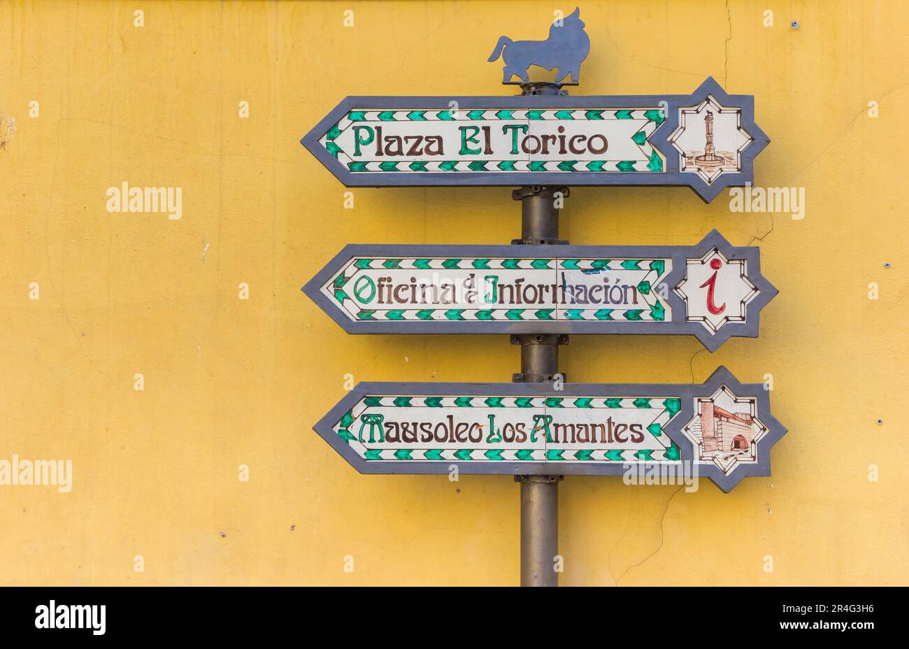 Colorful travel information sign hi-res stock photography and images ...