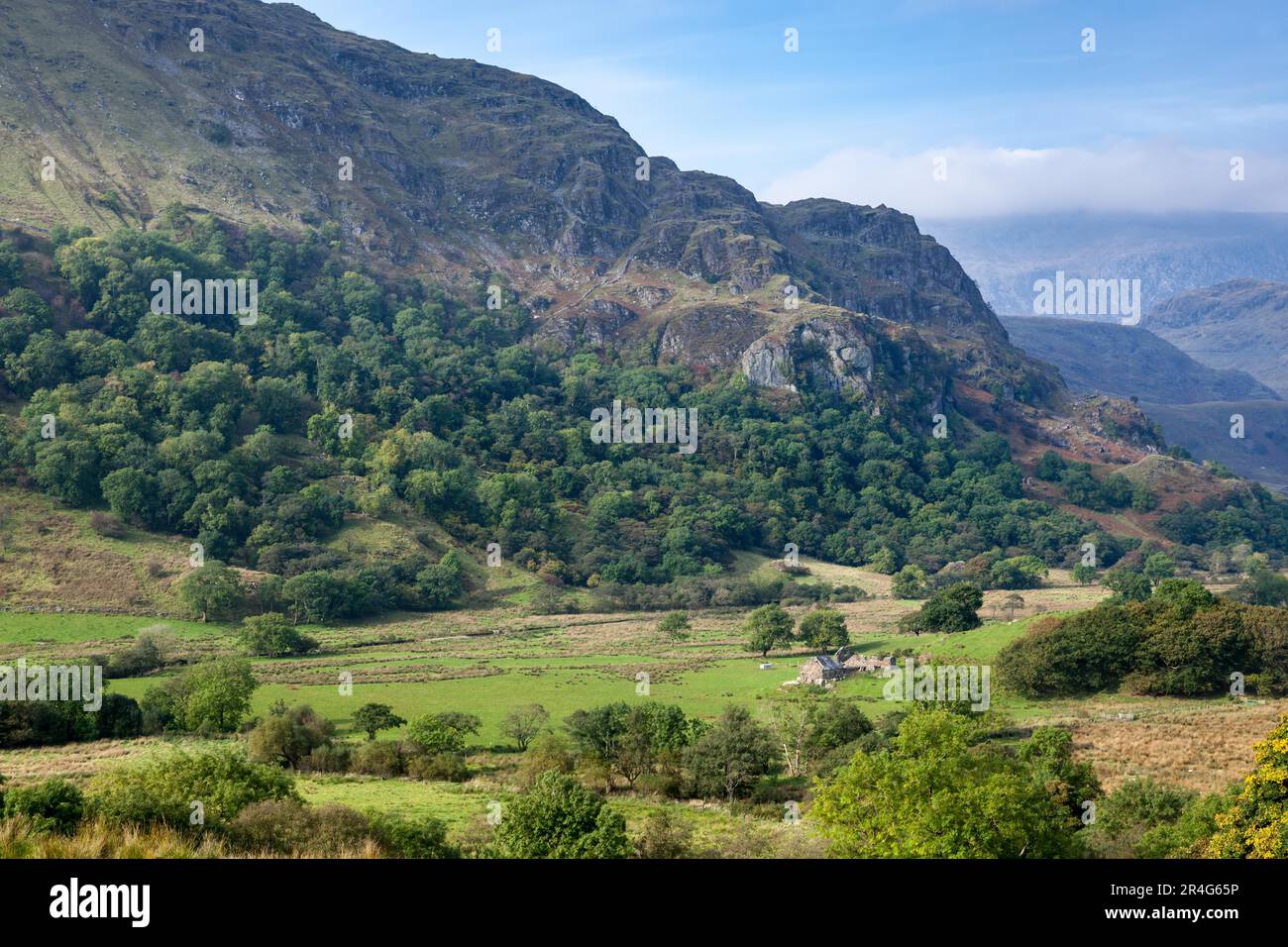 Snowdonia country park hi-res stock photography and images - Alamy