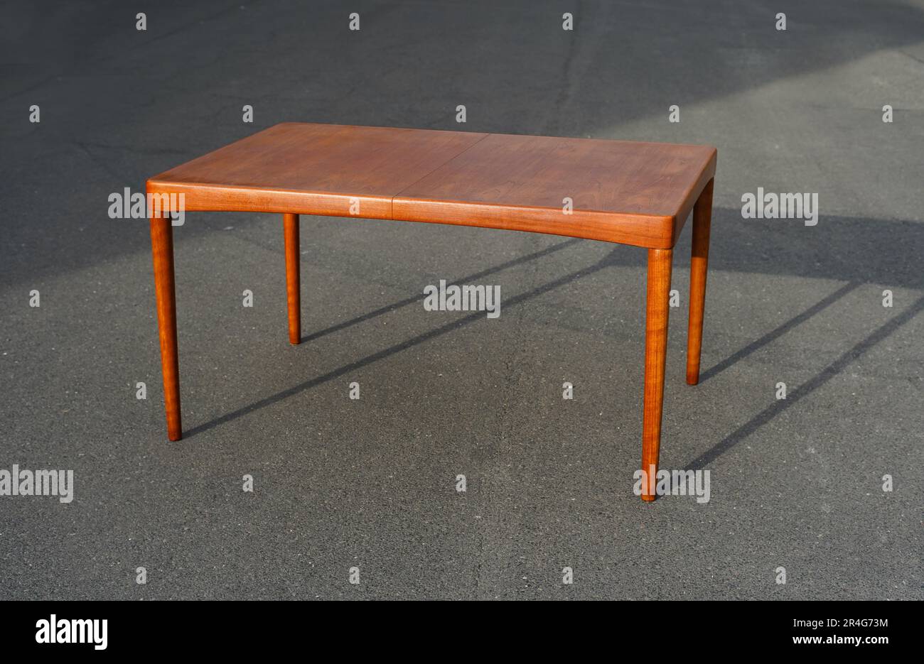 Midcentury modern house interior hi-res stock photography and images ...