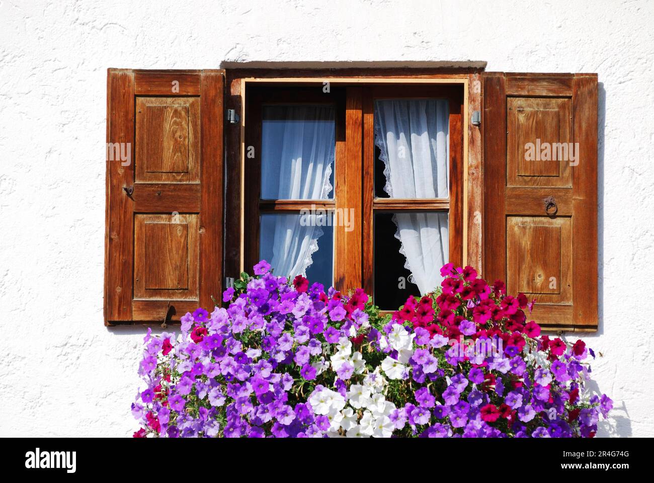 Exterior glass decoration hi-res stock photography and images - Alamy