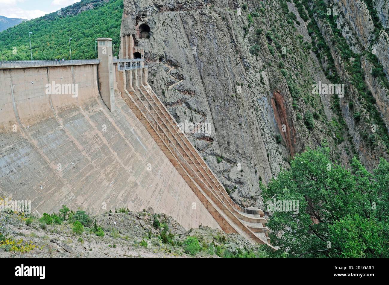 Embalse de Escales, Aragon, Dam, Noguera Ribagorzana, River, Village of ...