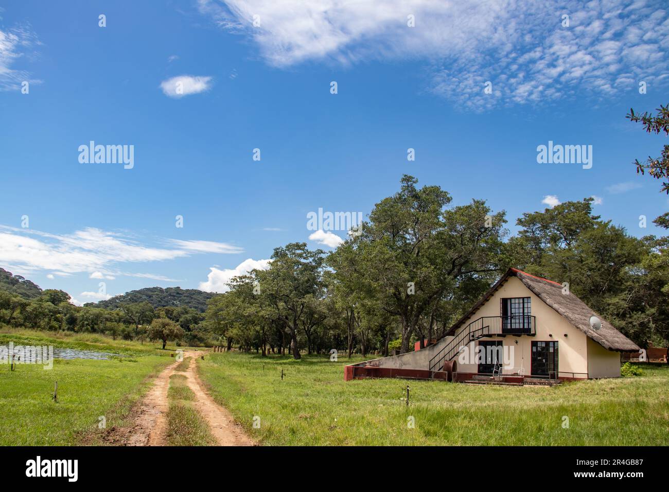 Weekend house in tropical country side, nearby Lake Chivero, 1 hour ...