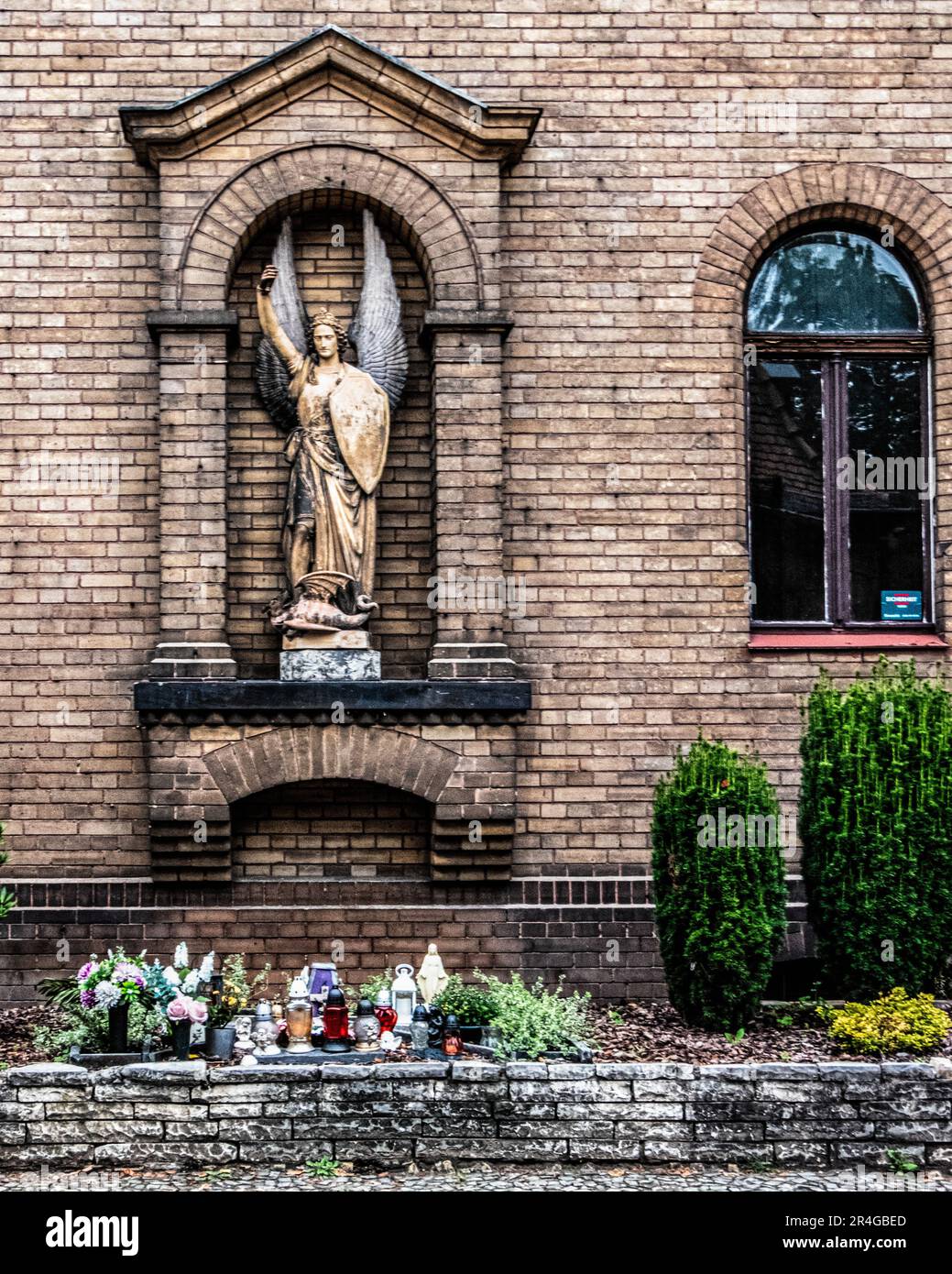 Catholic grave hi-res stock photography and images - Alamy
