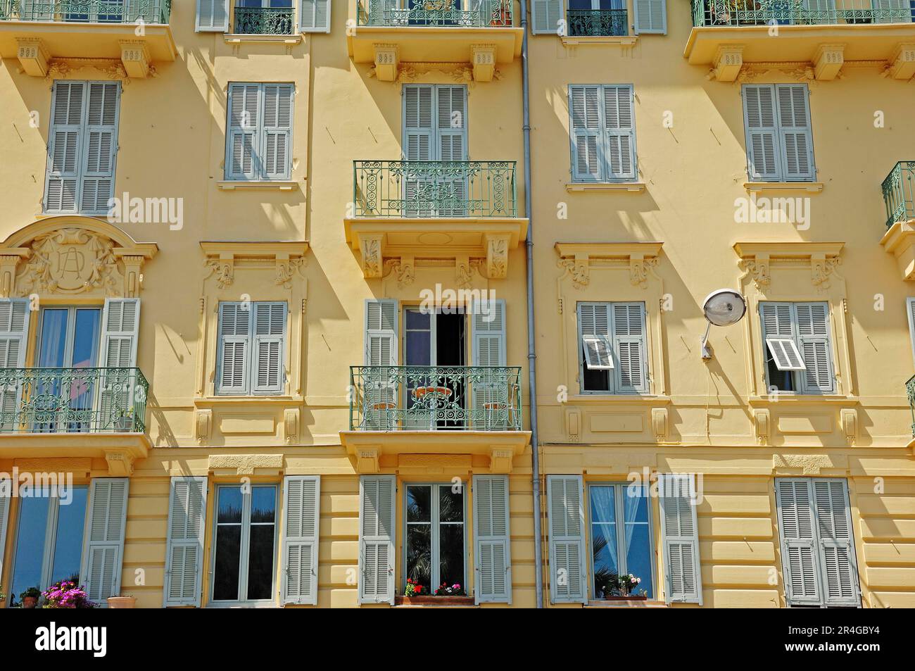 Nice architecture hi-res stock photography and images - Alamy