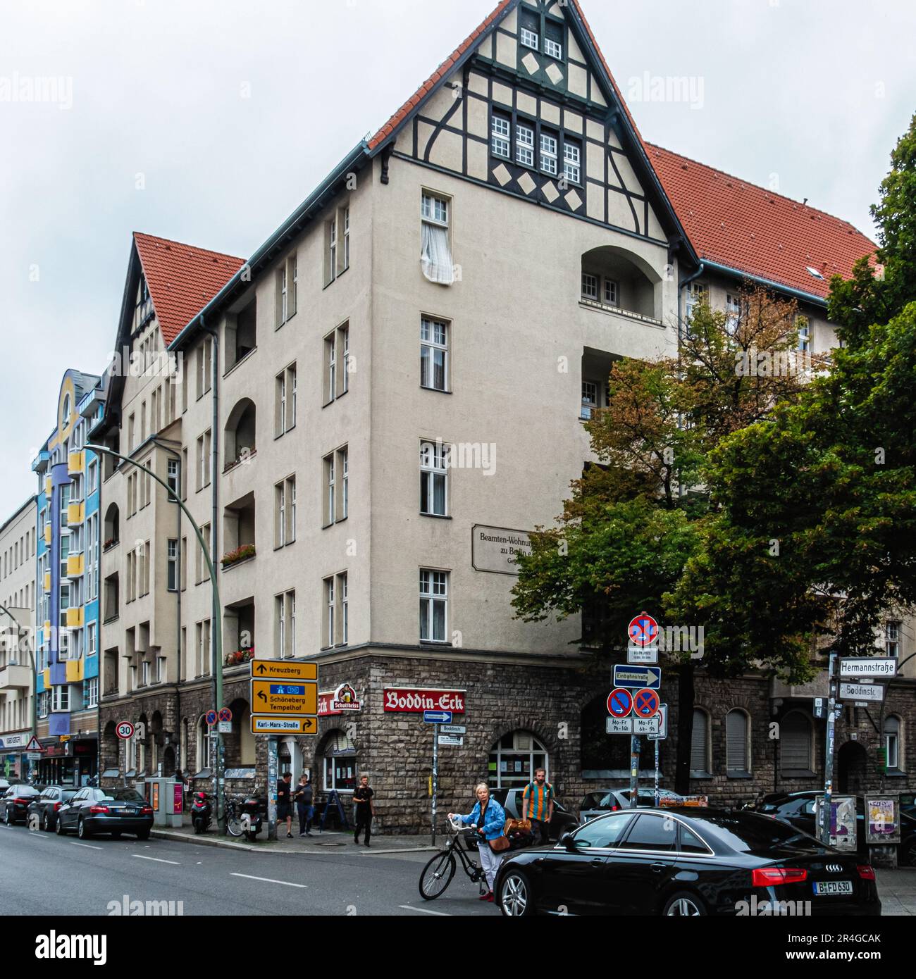 Boddin-Eck Pub in historic old apartment building, cnr. Hermannstr ...