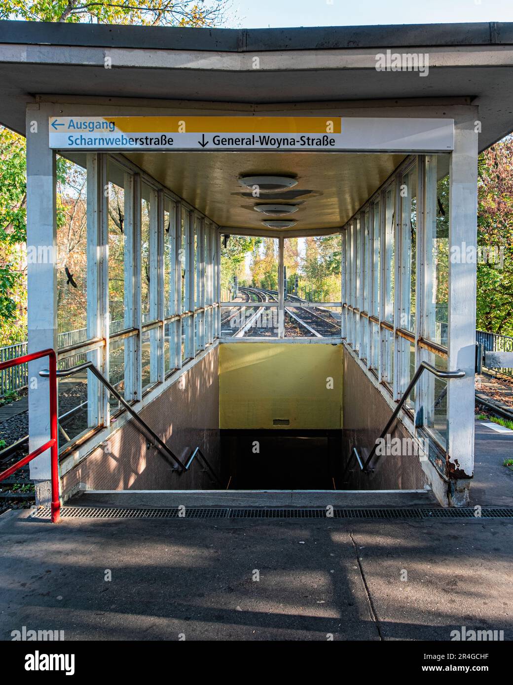 U bahn u6 hi-res stock photography and images - Alamy