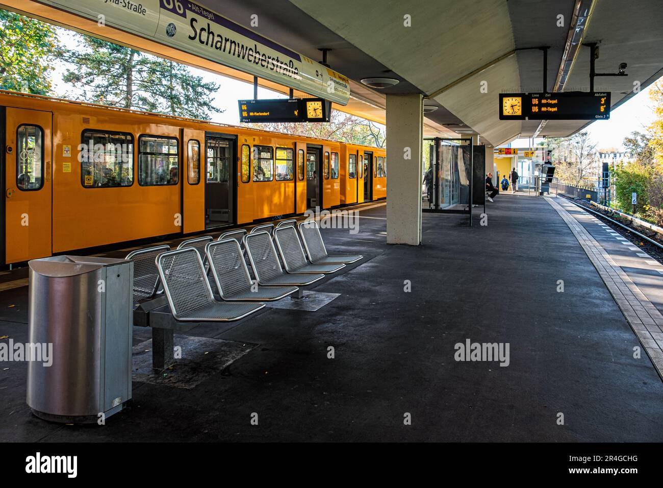 U Scharnweberstraße U-Bahn Railway Station serves the U6 line ...
