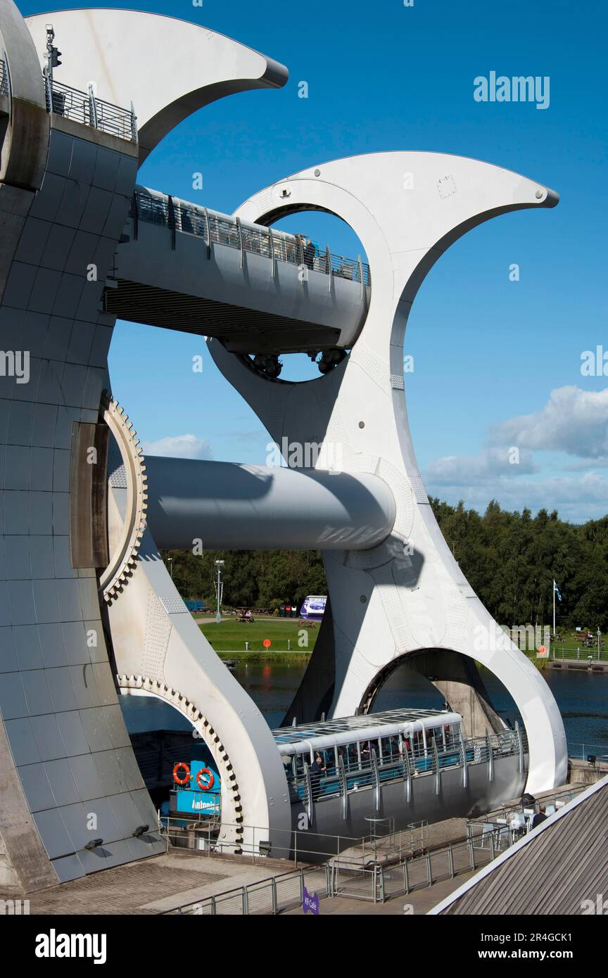 Boat lift, Falkirk Wheel, Bonnybridge, Falkirk, Scotland, Great Britain ...