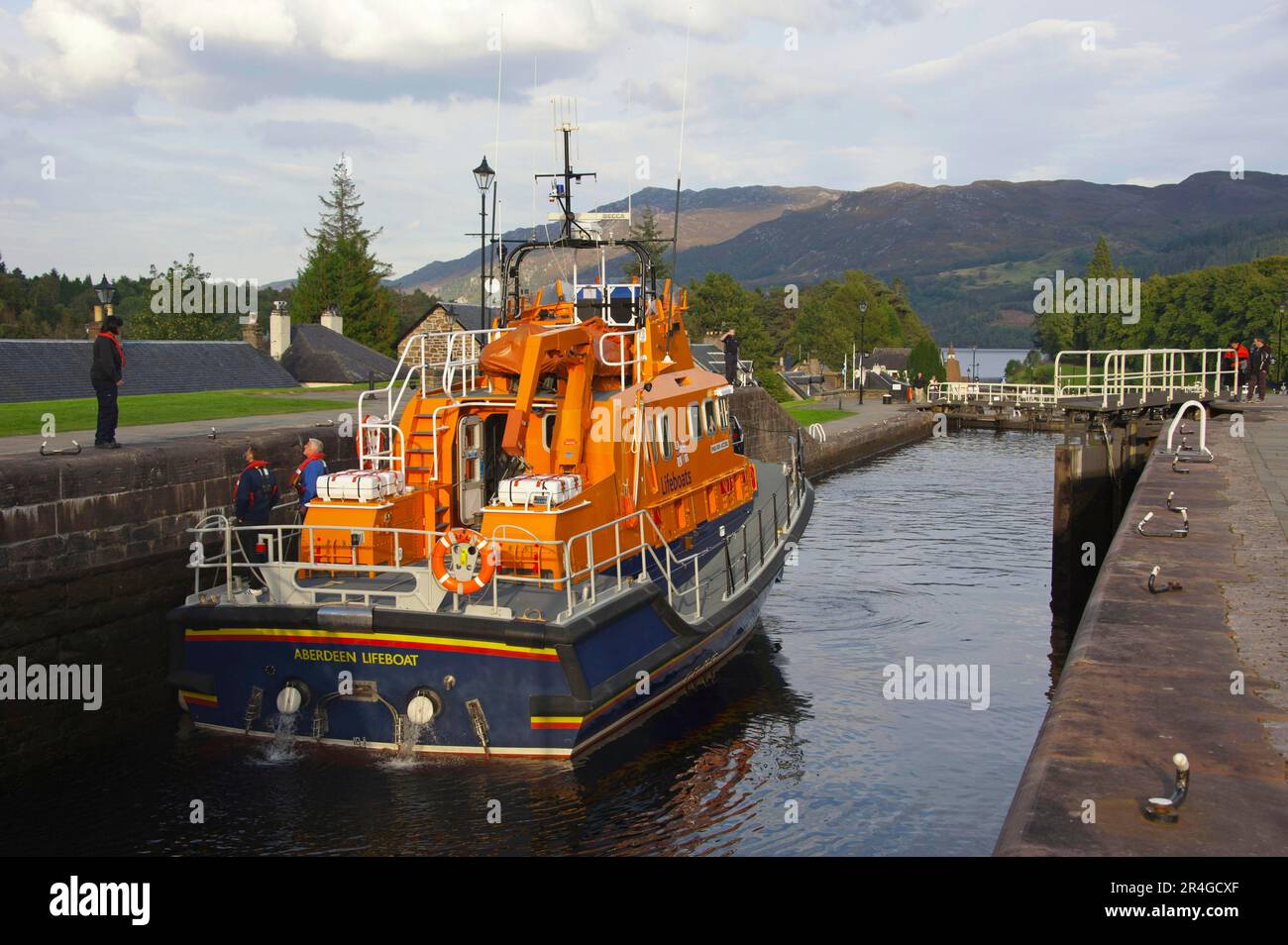 Highland fort hi-res stock photography and images - Alamy