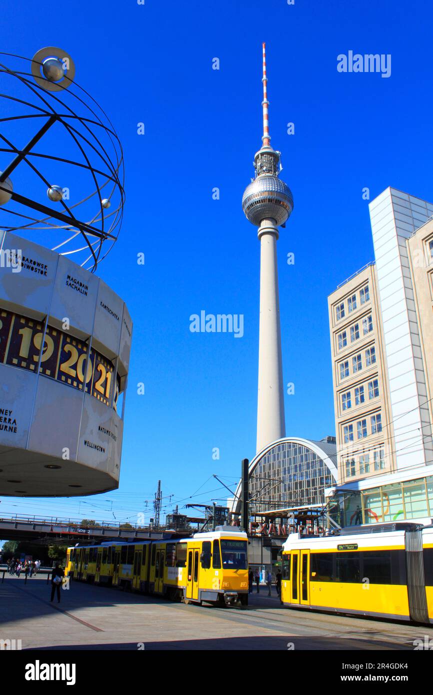 Alexanderplatz, Berlin TV Tower, Urania World Time Clock, Berlin, World ...