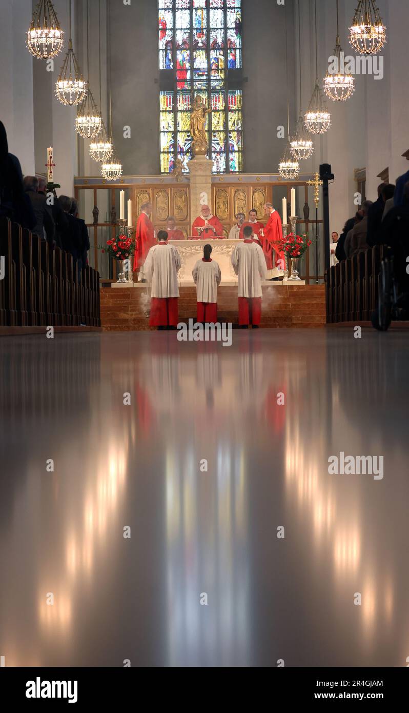 Munich, Germany. 28th May, 2023. Cardinal Reinhard Marx stands at the ...