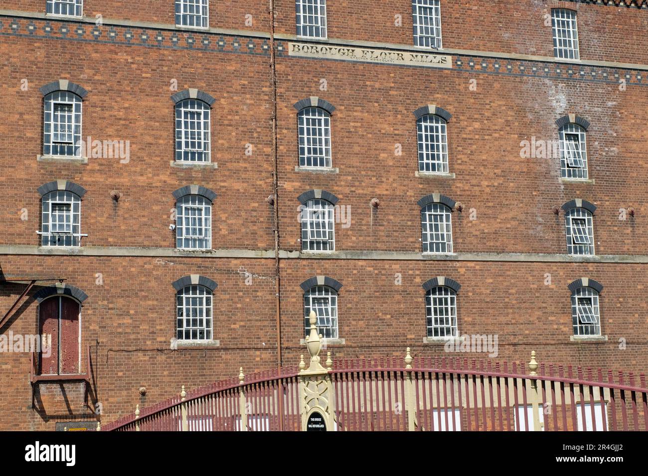 Borough Flour Mills, River Avon, Tewkesbury, Gloucestershire, Cotswolds ...
