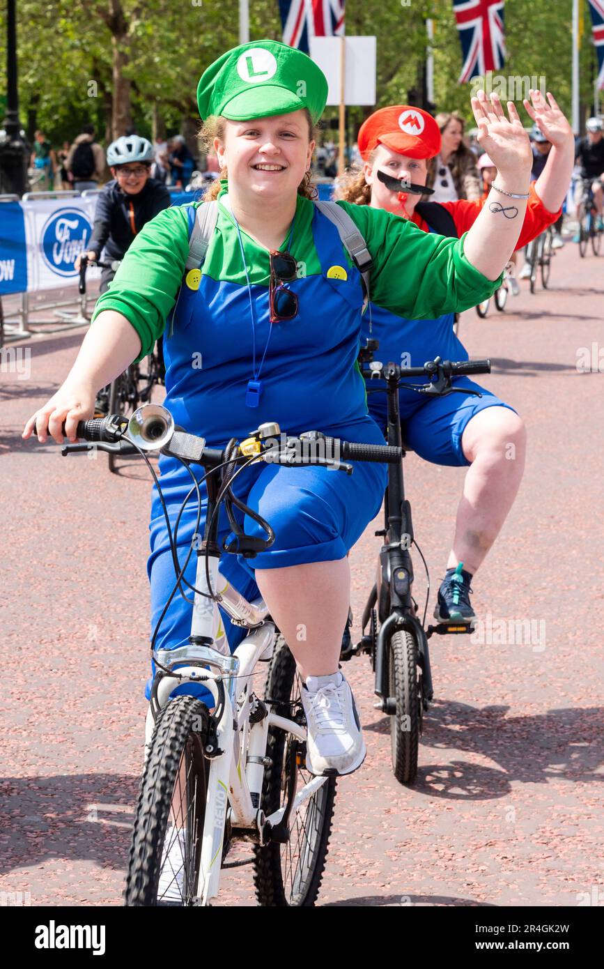 Ford ridelondon hi-res stock photography and images - Alamy