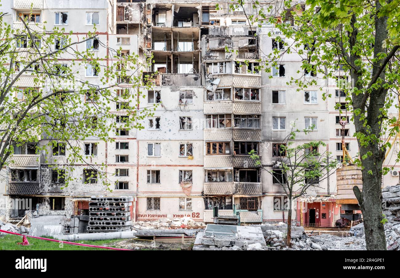 Destroyed residential building after russian missle rocket attack ...