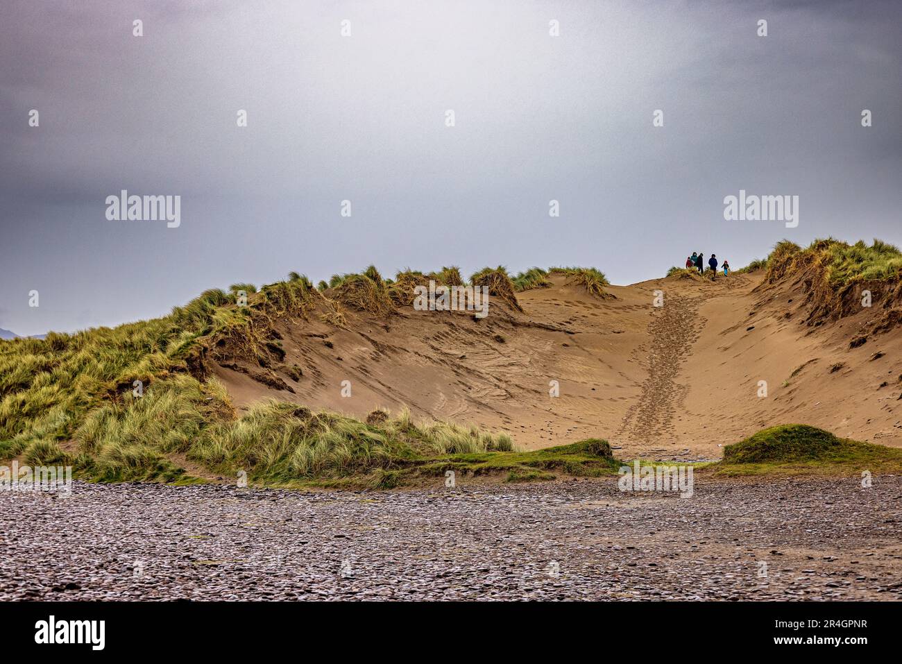 Rossbeigh strand hi-res stock photography and images - Alamy