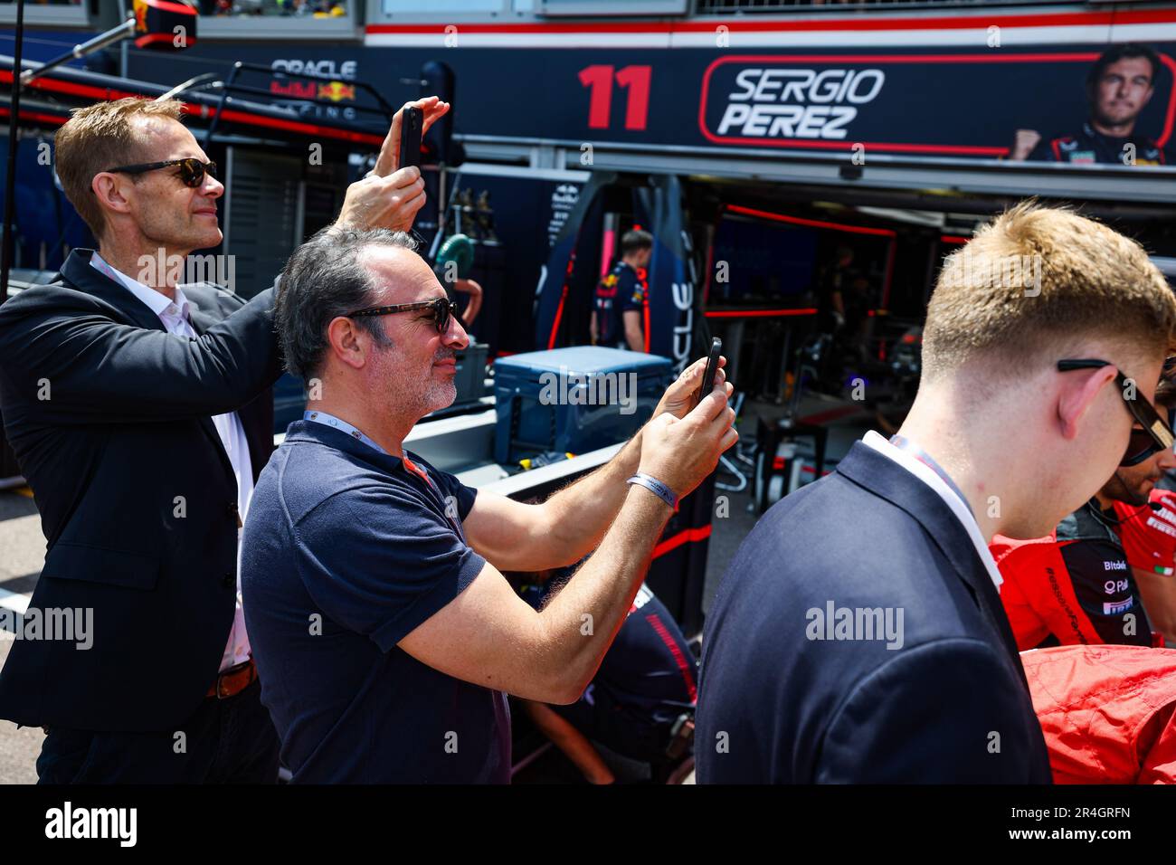 Actor Jean Dujardin in the pitlane during the Formula 1 Grand Prix de ...