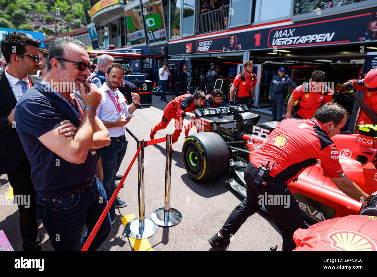 Actor Jean Dujardin in the pitlane during the Formula 1 Grand Prix de ...