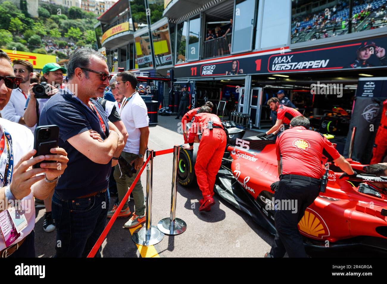 Actor Jean Dujardin in the pitlane during the Formula 1 Grand Prix de ...