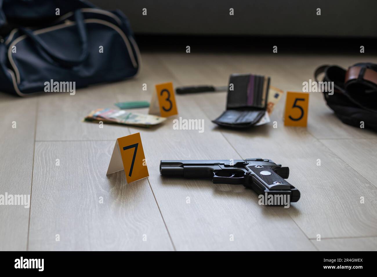 Crime scene investigation - numbering of evidences after the murdering ...