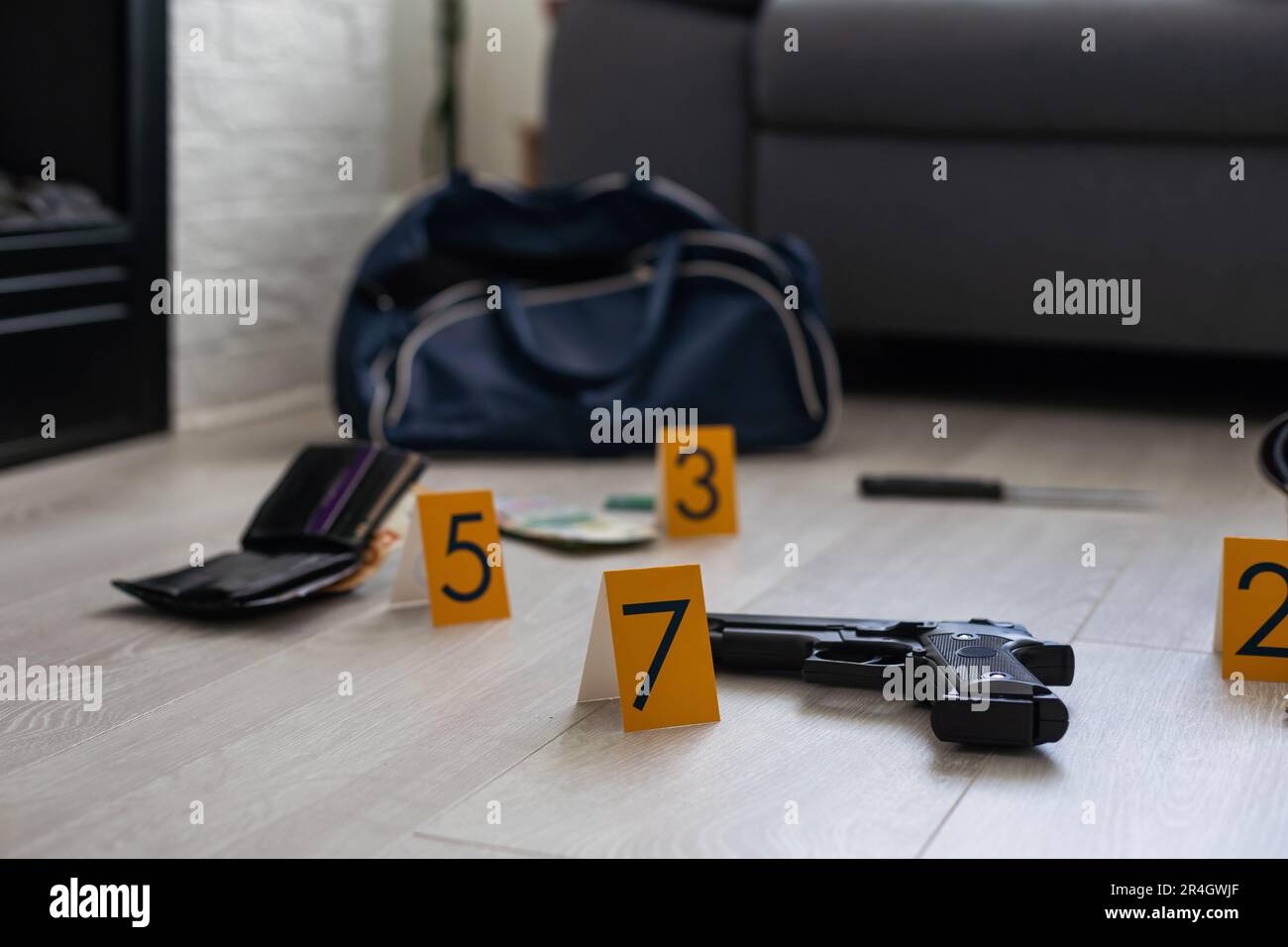 Crime scene investigation - numbering of evidences after the murdering ...