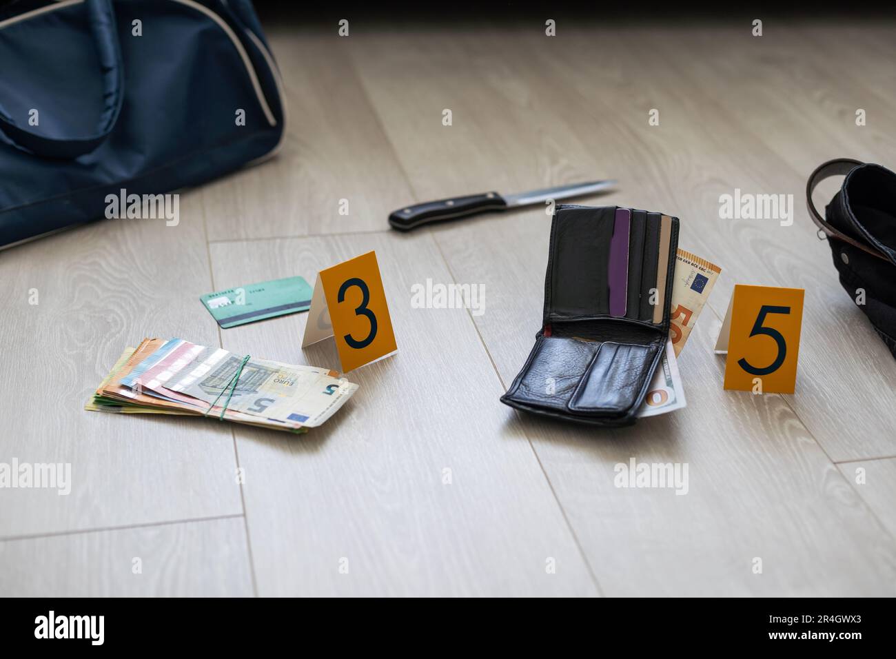 Crime scene investigation - numbering of evidences after the murdering ...