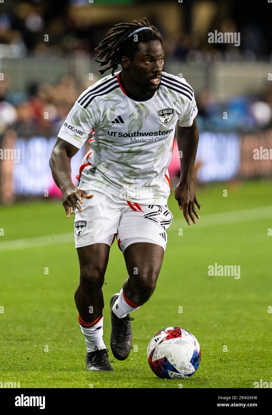 Dallas midfielder ema twumasi hi-res stock photography and images - Alamy