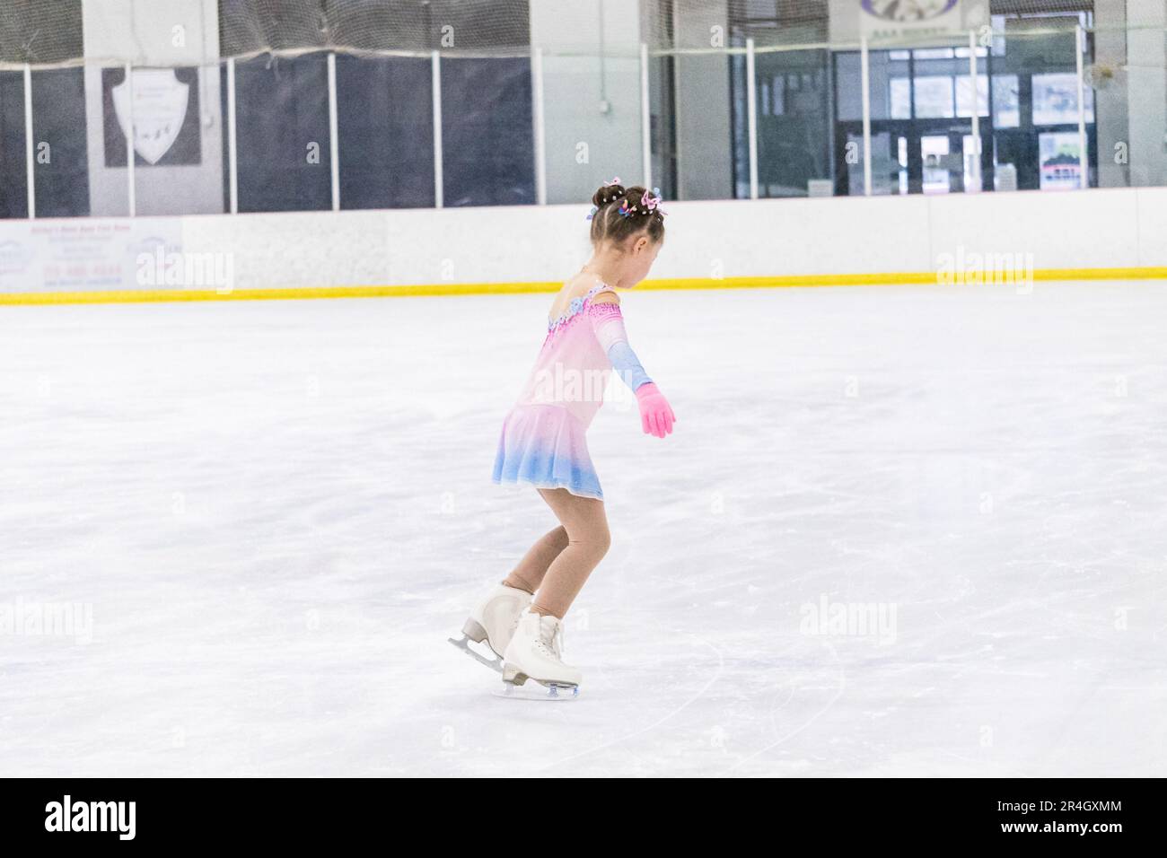 Figure skating practice Stock Photo - Alamy