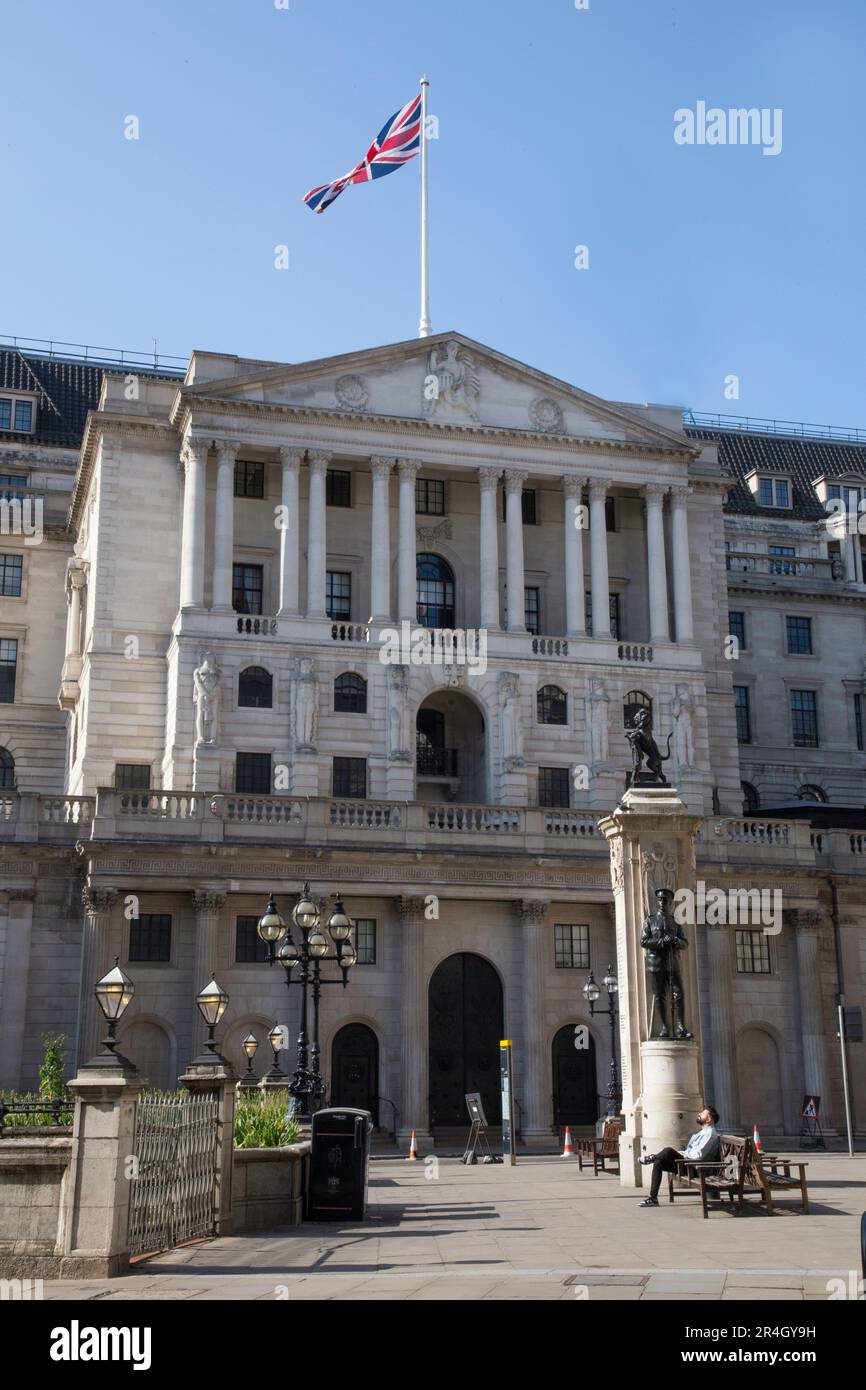 Bank of england vaults hi-res stock photography and images - Alamy