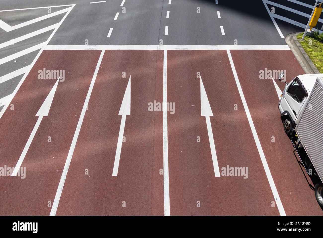 Multi lane road hi-res stock photography and images - Alamy