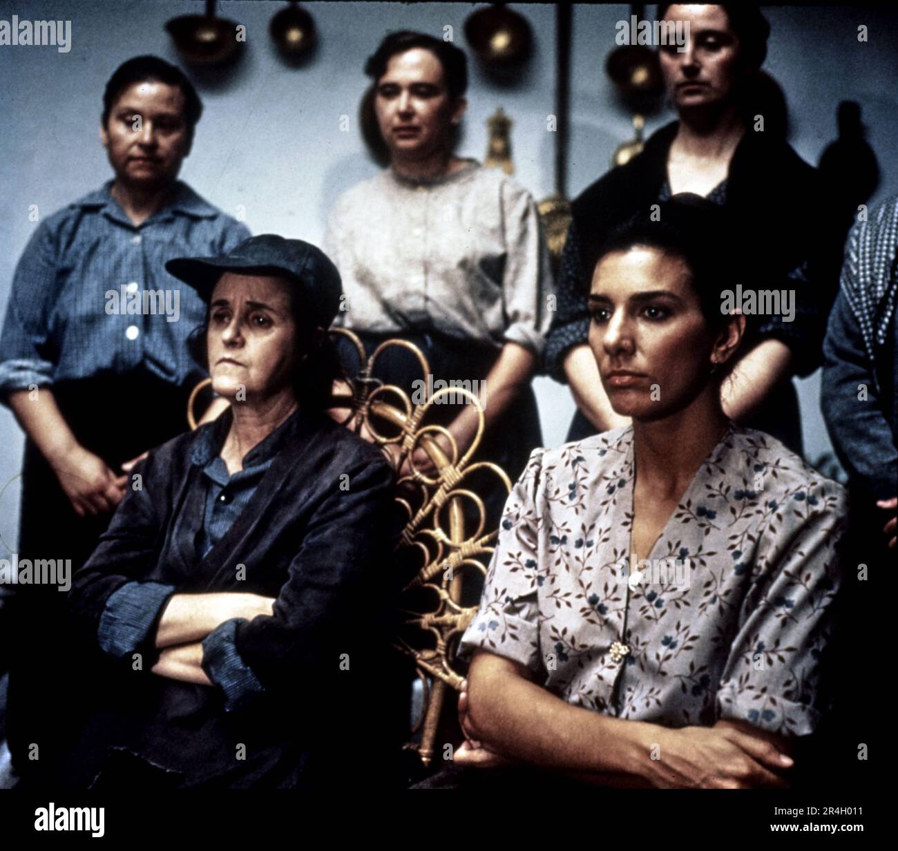 CHUS LAMPREAVE and PASTORA VEGA in AMANECE, QUE NO ES POCO (1989 ...