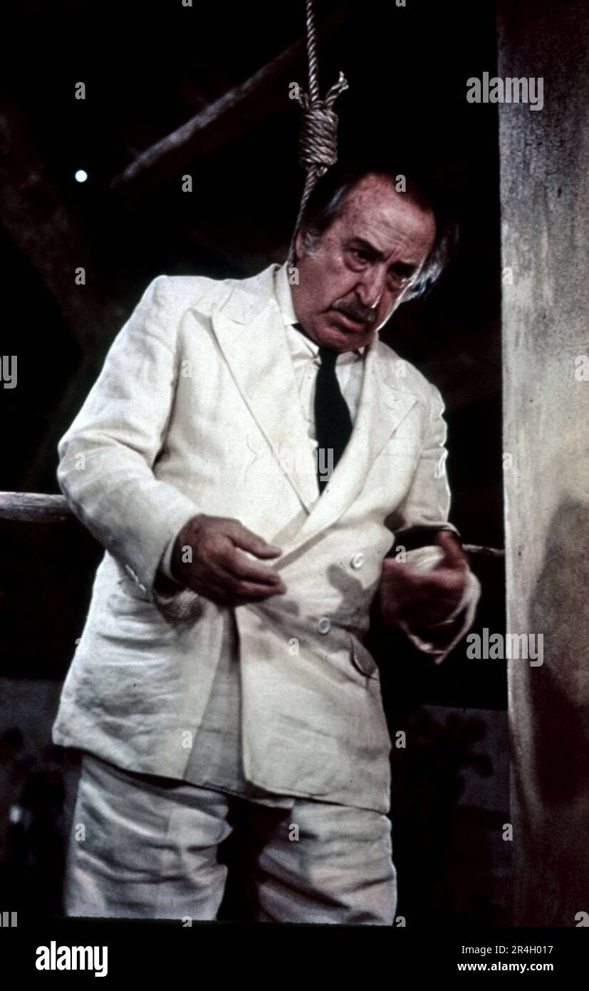 RAFAEL ALONSO in AMANECE, QUE NO ES POCO (1989), directed by JOSE LUIS ...