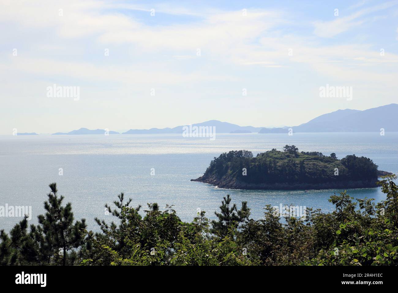 South Sea, Saryang-myeon, Tongyeong-si, Gyeongsangnam-do, Saryangdo ...