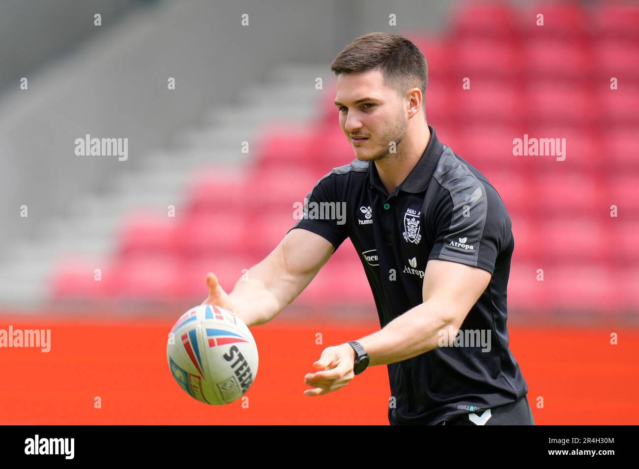 Ben mcnamara hull fc 2023 hi-res stock photography and images - Alamy