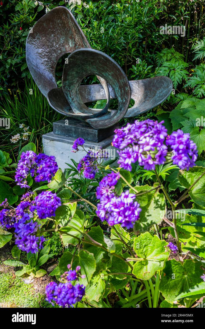 Coré 1955-6, cast 1960. Bronze from marble original - The Barbara ...